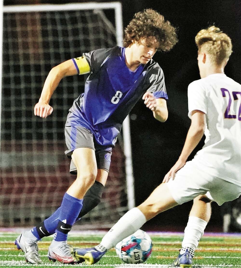 Spartans Battle Ephrata in Boys' Soccer | TownLively