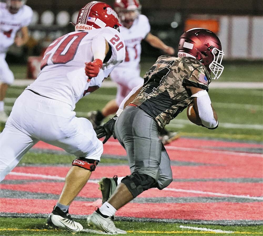 Ressler, Vincent Earn Top 25 League Medals | TownLively