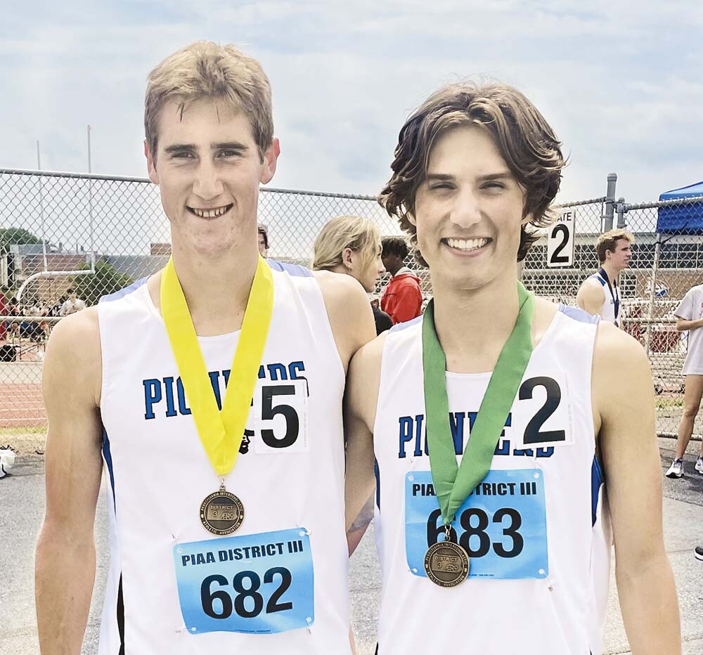 Track and field members earn District medals | TownLively